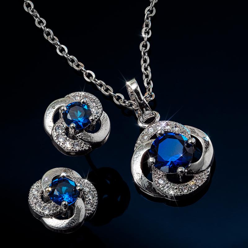 Blue Quatrefoil Collection